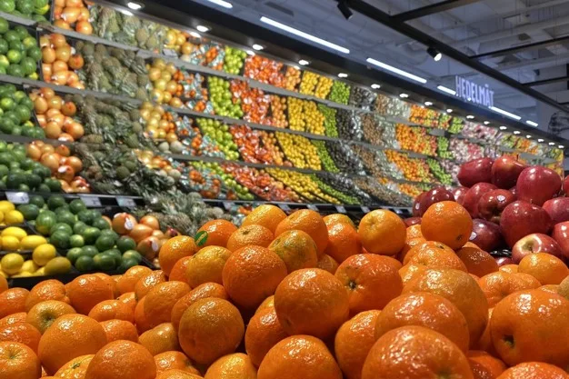 Finland: pre-holiday sales of Red Delicious apple and exotic fruits are ...